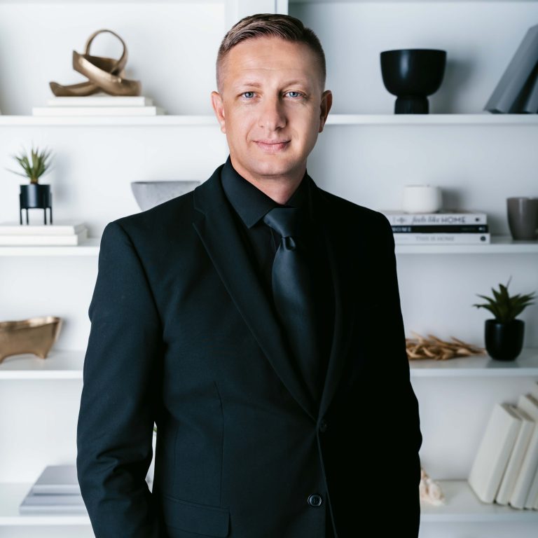 Best Real Estate Agent in Toronto | Fine Homes Real Estate